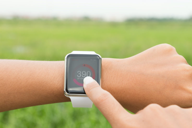 Beyond Step Counting: How Wearable Tech Impacts the Healthcare Industry ...