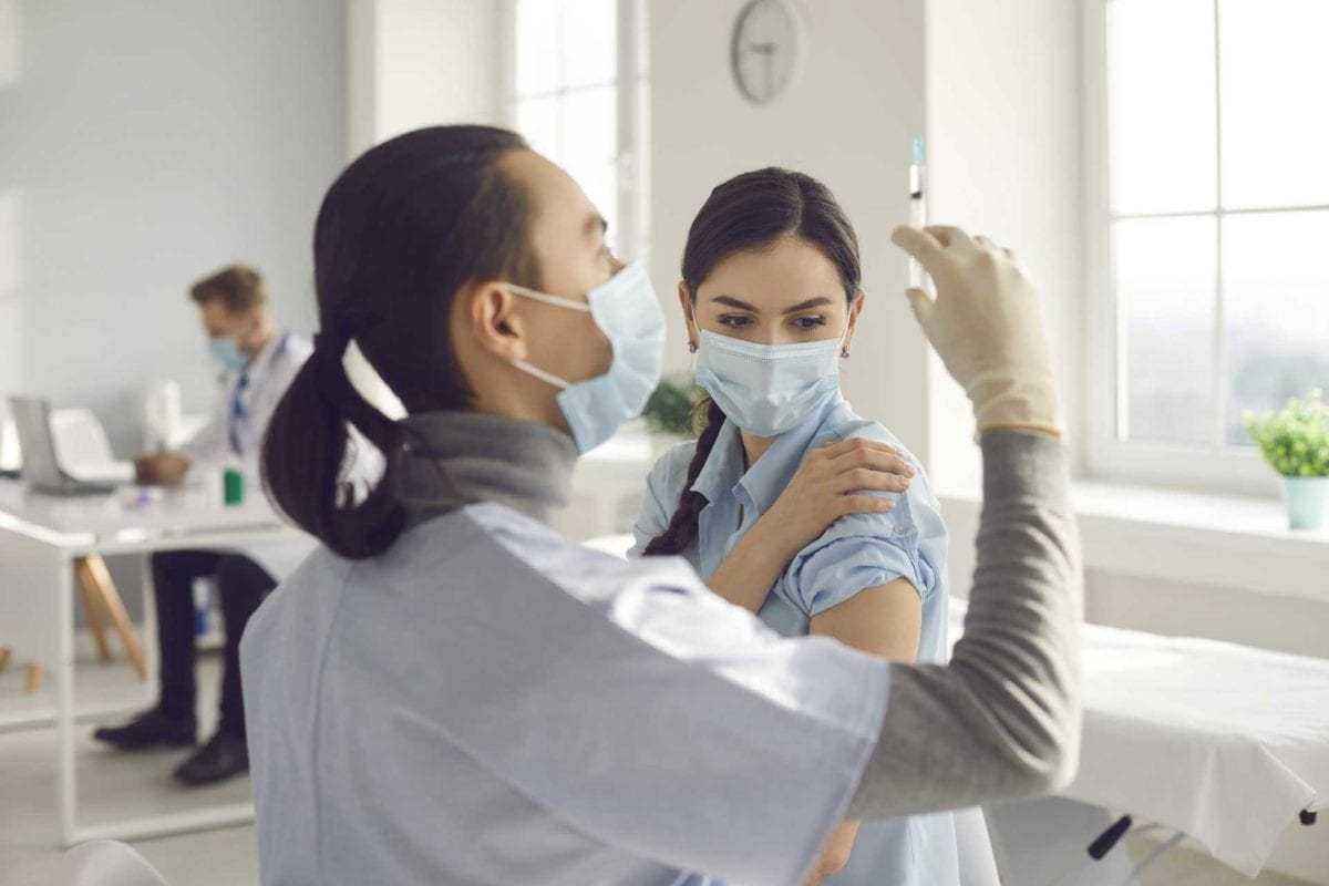 Clinical Trial Patient Getting Injection from Doctor | GoMo Health Clinical Trial Patient Getting Injection from Doctor | GoMo Health